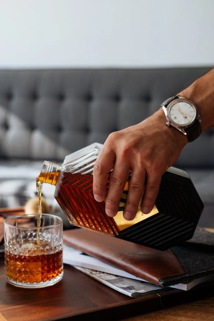 Les meilleurs alcools et ingrédients de luxe à avoir chez soi