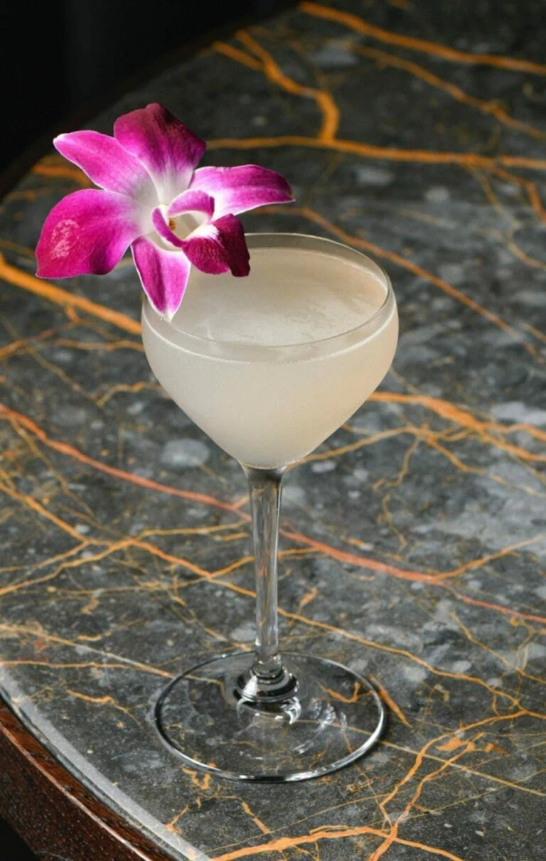 Voici 10 super cocktails pour la Saint-Valentin élaborés à partir de ...